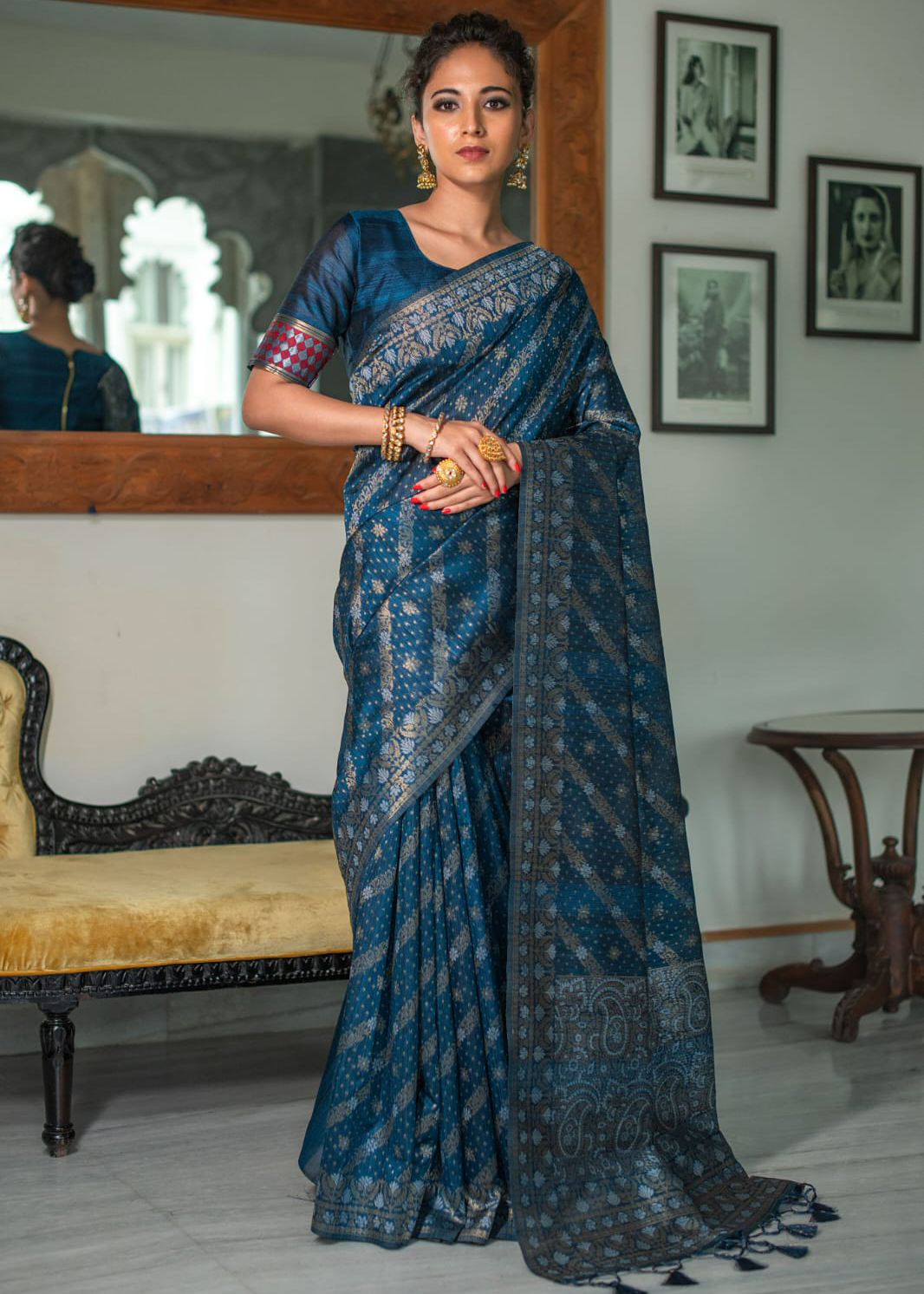 Cerulean Blue Woven Jamdani Tussar Silk Saree - Urban Womania