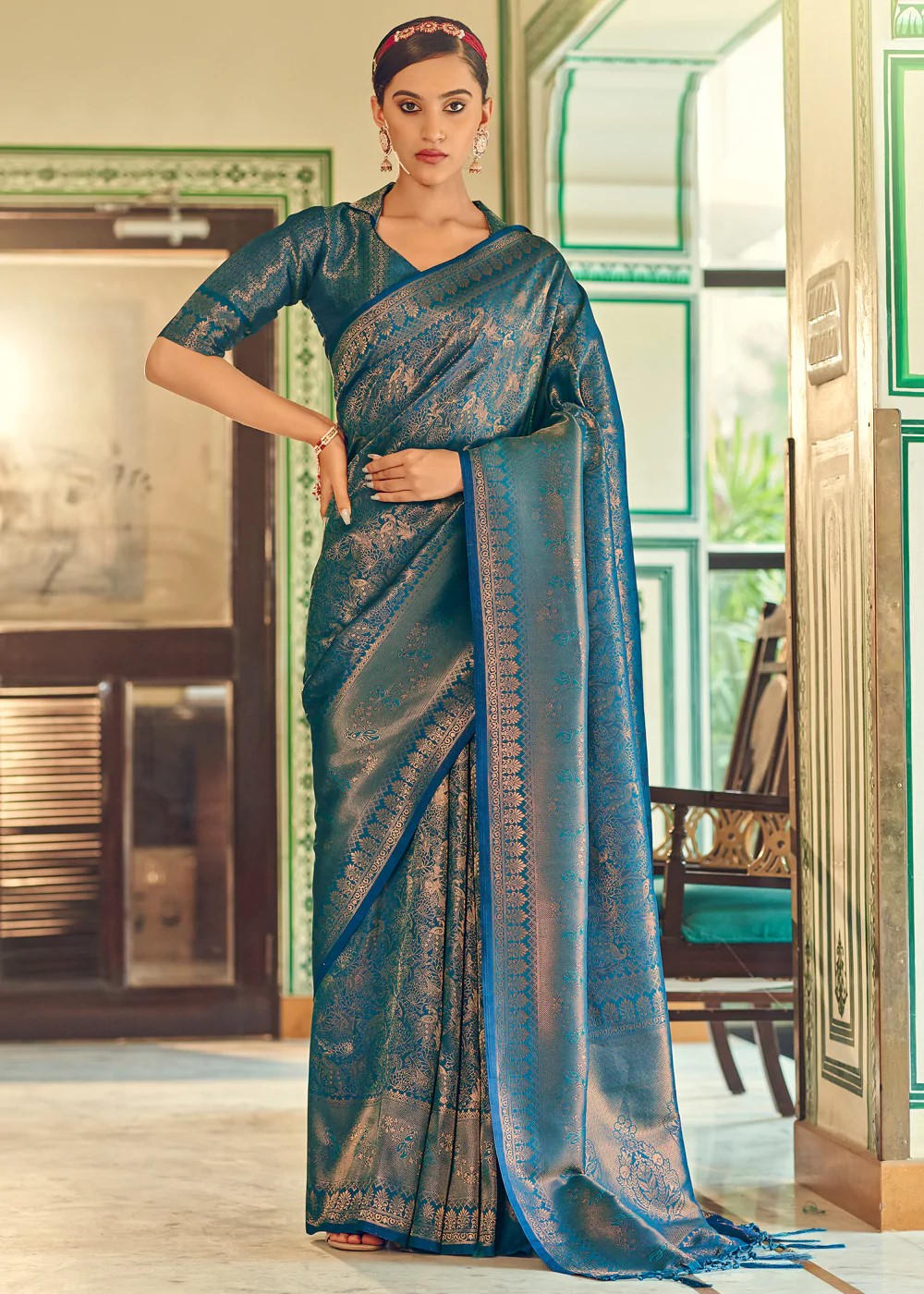 Alluring Blue Woven Kanjivaram Silk Saree - Urban Womania